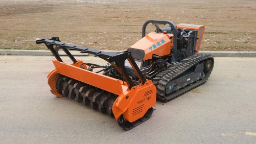 High Crushing Capacity forest fire robot For Effective Fire Isolation ...